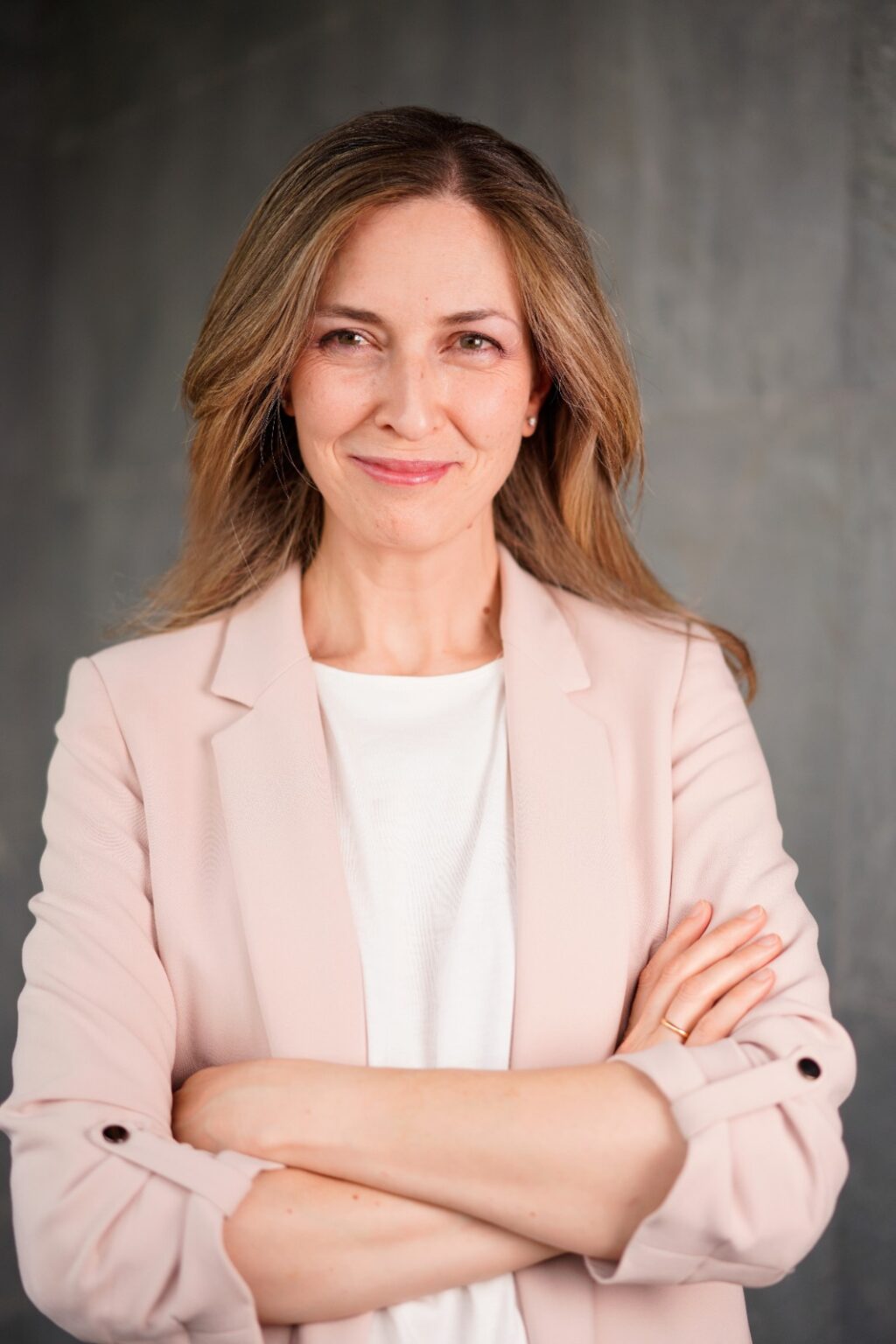 Presentada en Olivenza la novela ‘Aquí donde no estás’, de María Luisa ...